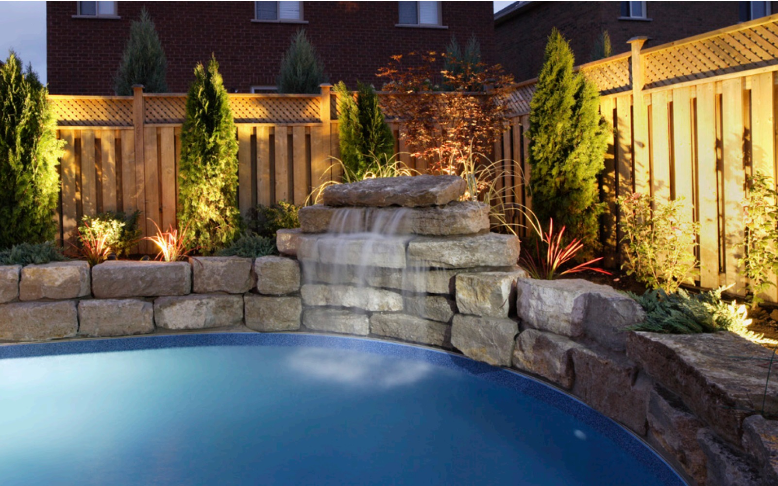 Sollos Landscape Lighting